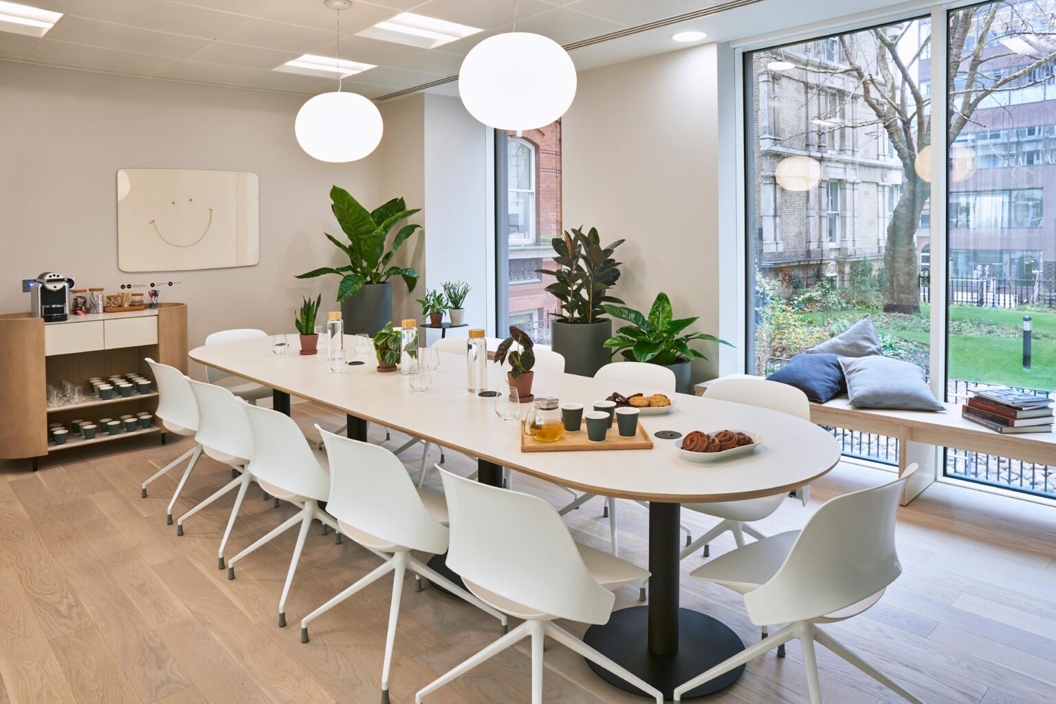 5 event room layouts explained - Function Fixers - Pros and Cons